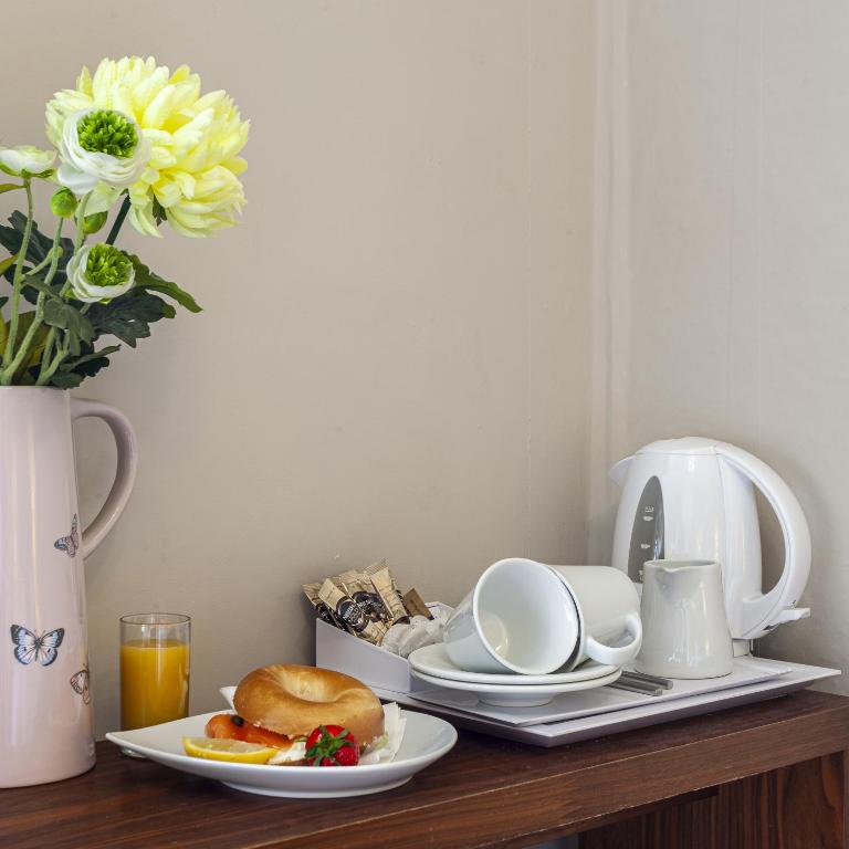 Rooms at Ravenous Beastie in Queensferry