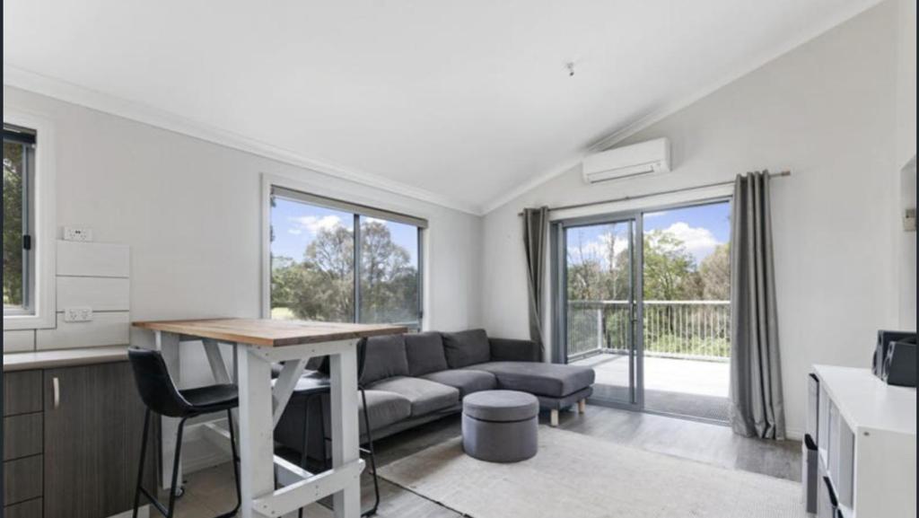 Free Spirit in Metung - near the Hotsprings and Golf Course, Metung ...