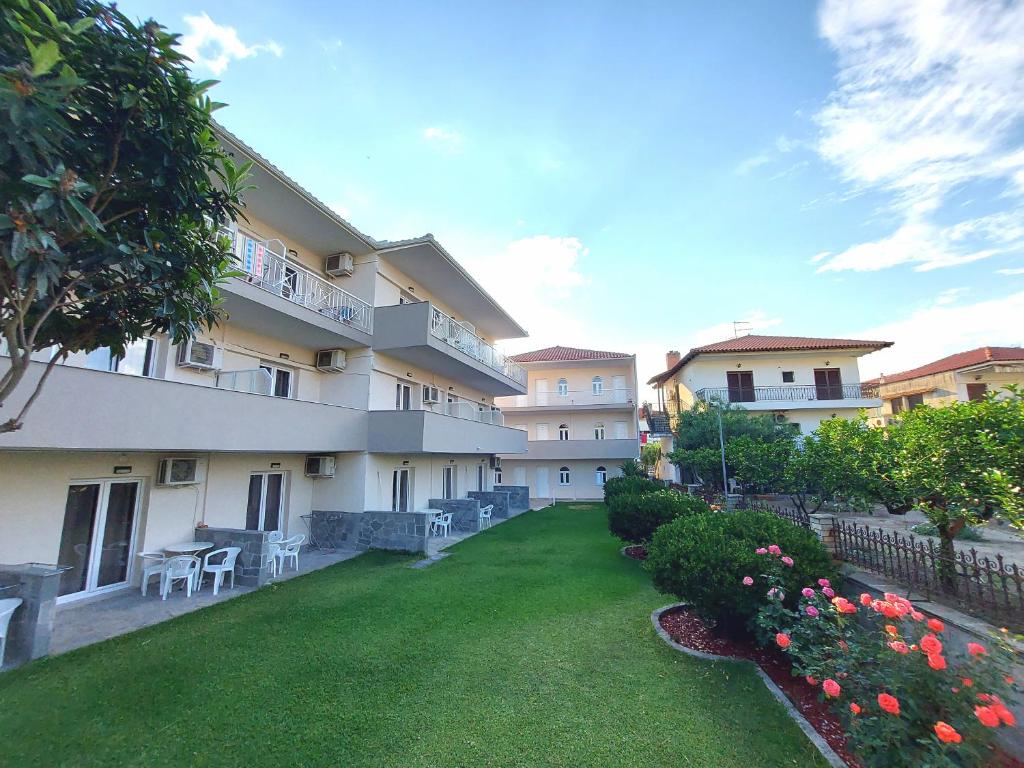 Polychrono GREEN GARDENS, Polykhrono (updated prices 2025)