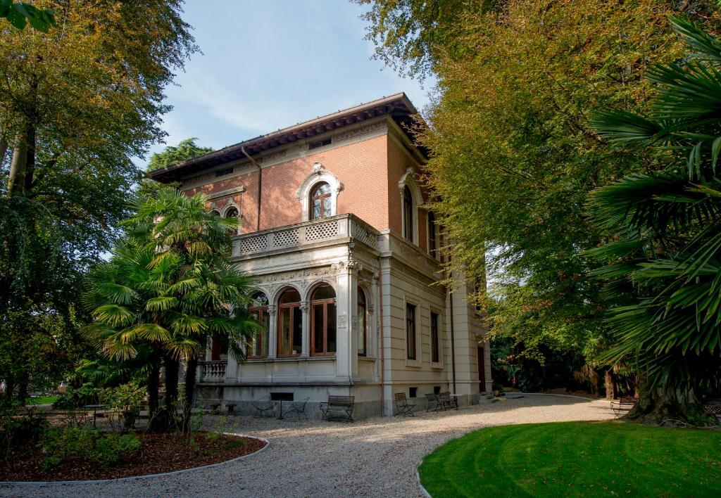 Villa Confalonieri, Mandello del Lario (updated prices 2025)