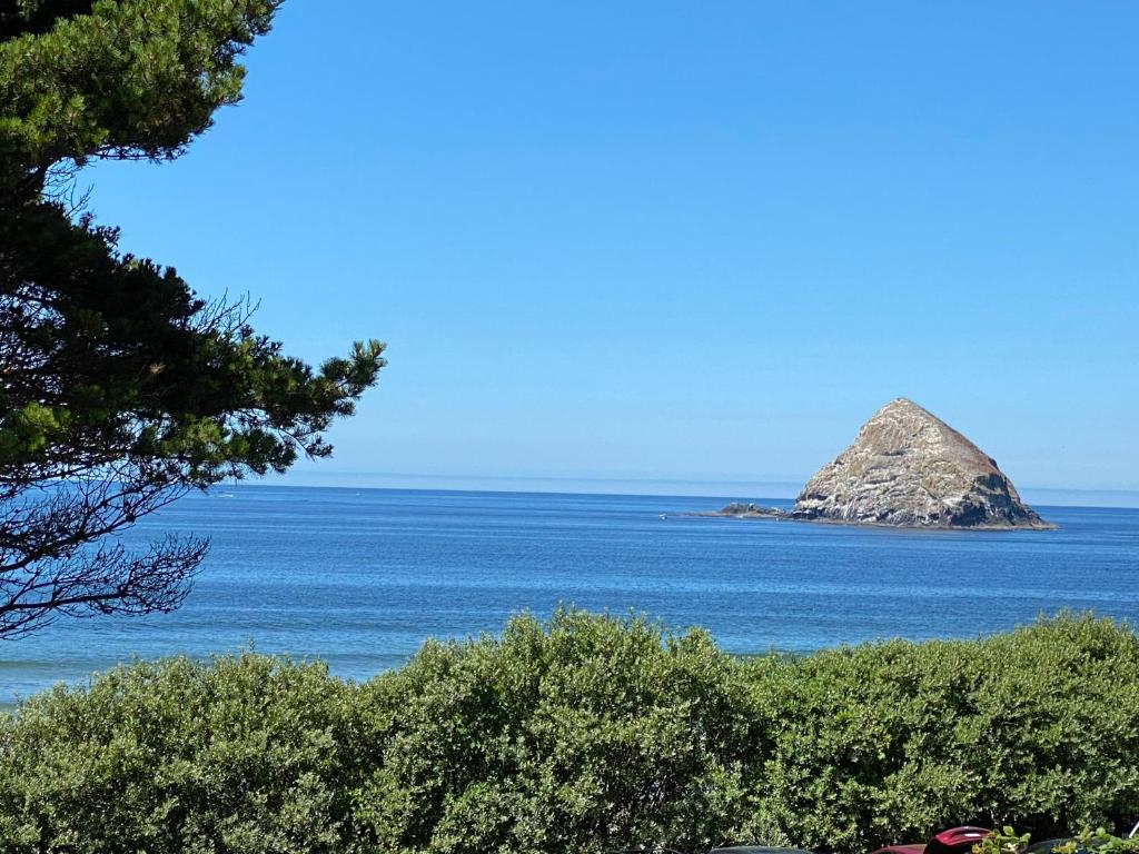 Oceanside Ocean Front Cabins, Oceanside (updated prices 2026)