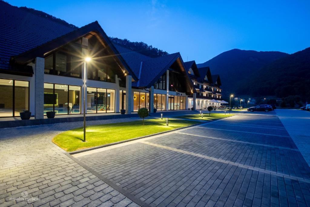 Nedei Hotel&Spa in Martinie