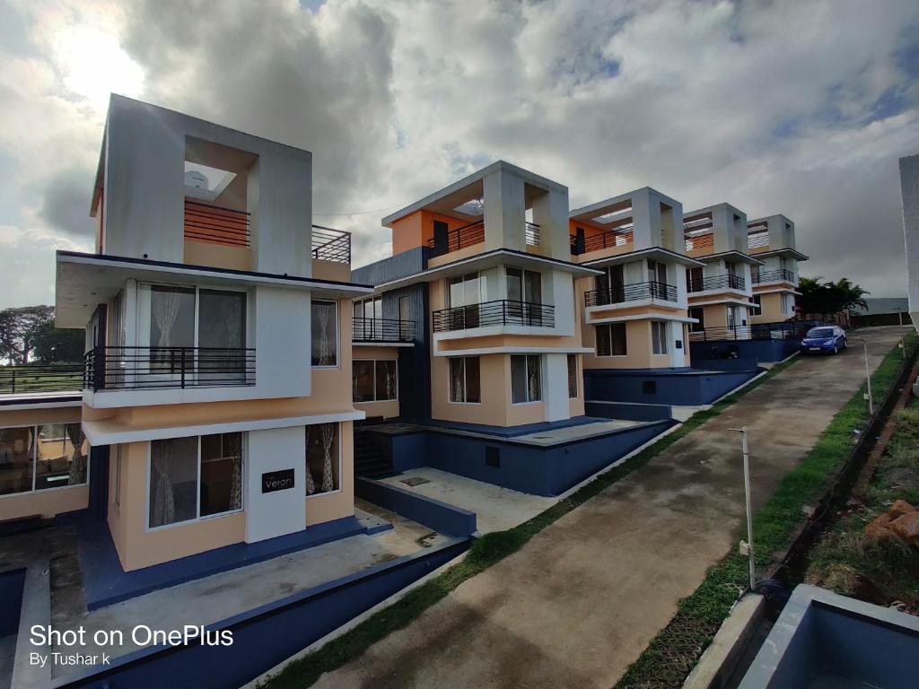 ROYAL MEADOWS IGATPURI 2BHK POOLSIDE VILLA, Igatpuri (updated prices 2025)