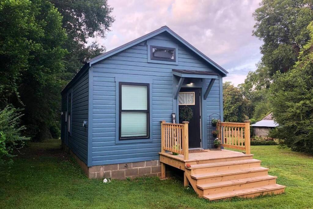 1912 Luxury Modern Carriage House - SuiteTrails