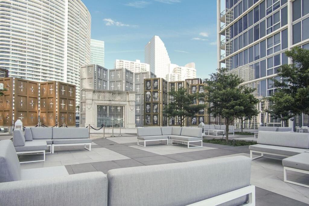 Icon Apartments Chicago