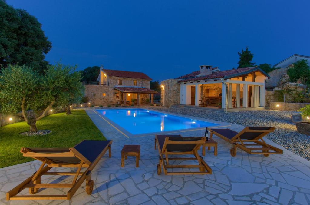 Stone Mill House, Vrh (updated prices 2025)