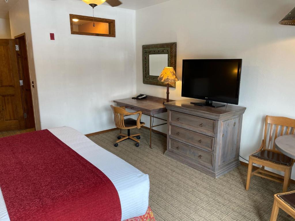 Table Mountain Inn, Golden (updated prices 2025)