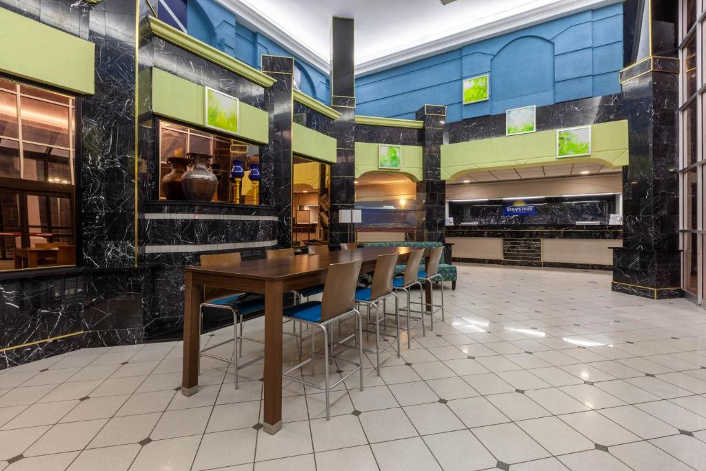 Days Inn by Wyndham Sandusky Cedar Point, Sandusky (updated prices 2025)