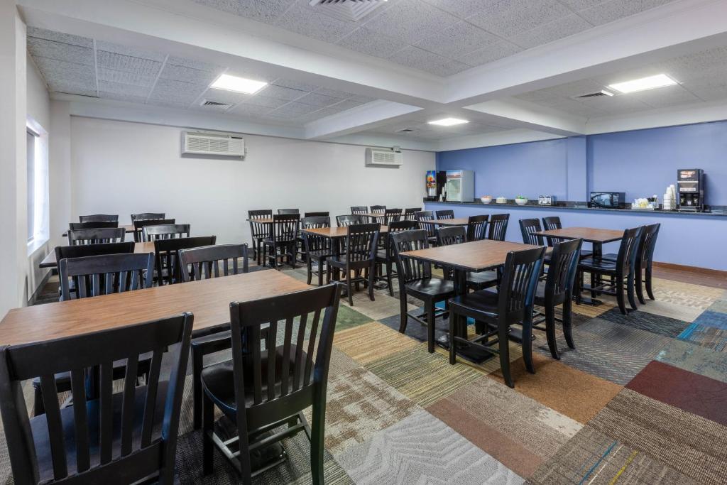 Days Inn by Wyndham Sandusky Cedar Point, Sandusky (updated prices 2025)