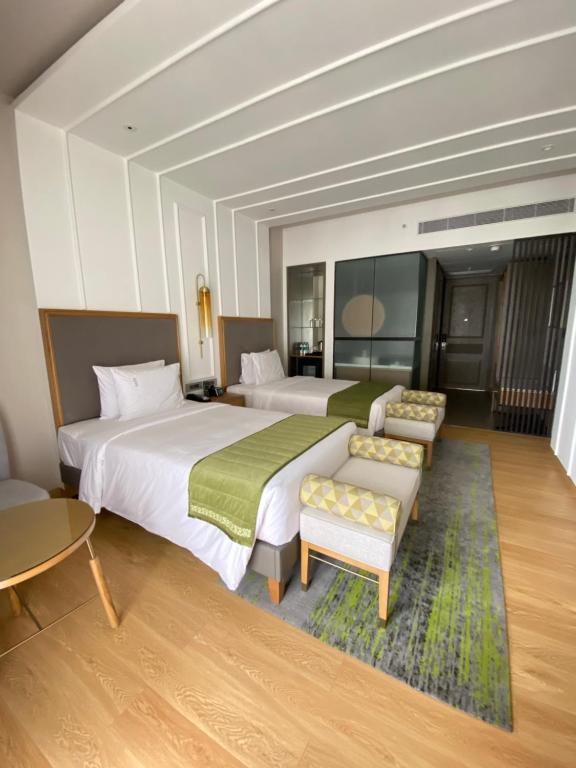 Holiday Inn Goa Candolim, Candolim (updated prices 2025)