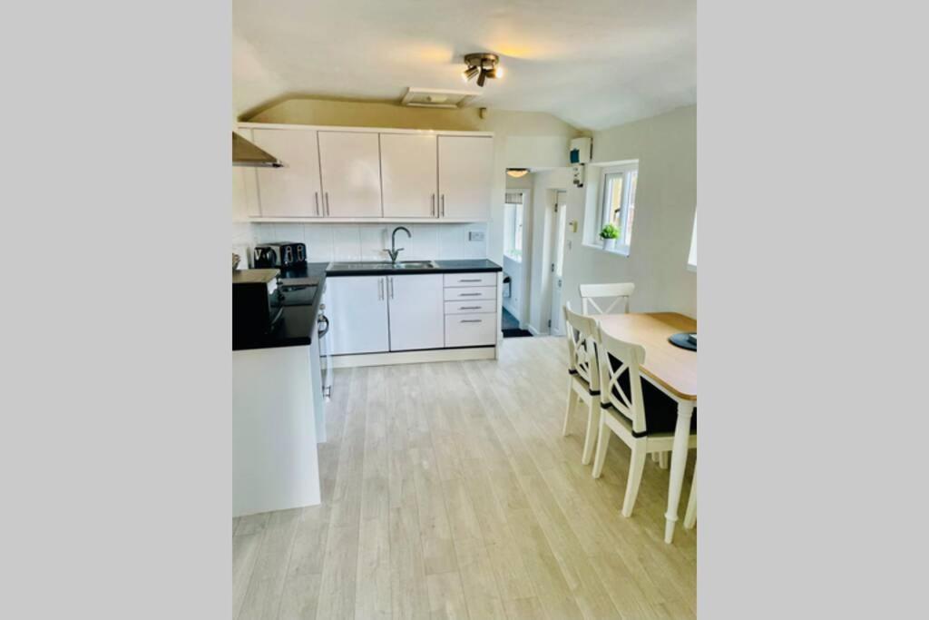 The Westgate Retreat, Baildon (updated prices 2026)