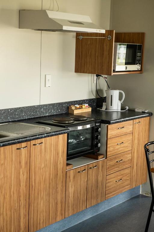 Rangiora Eco Holiday Park, Fernside (updated prices 2025)