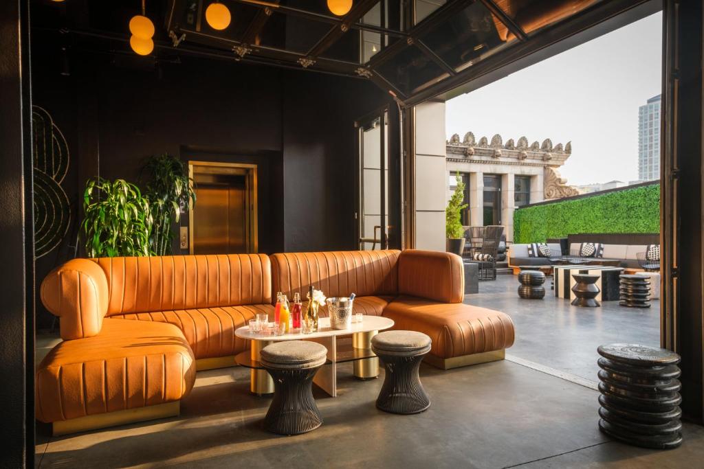 Kimpton Hotel Monaco Philadelphia by IHG, Philadelphia (updated prices ...