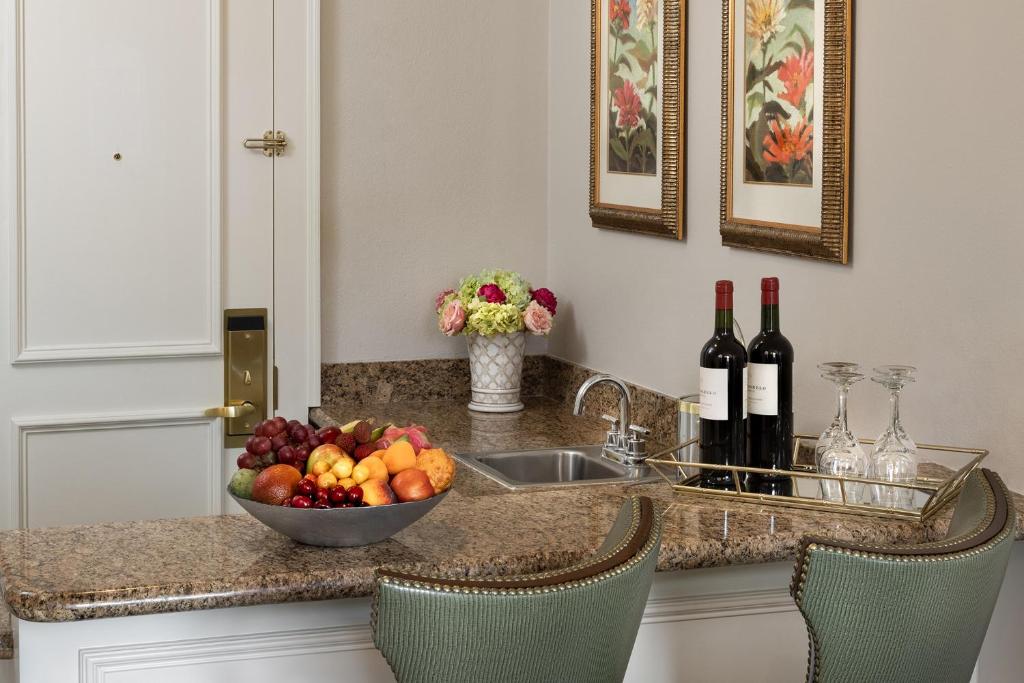 Warwick Melrose Hotel, Dallas (updated prices 2025)