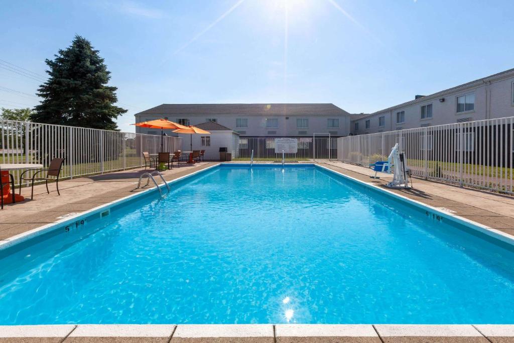 Days Inn by Wyndham Sandusky Cedar Point, Sandusky (updated prices 2025)