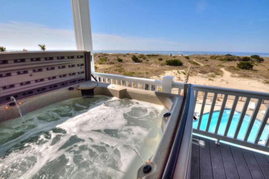 Sunset Pointe, Oak Island (updated prices 2025)