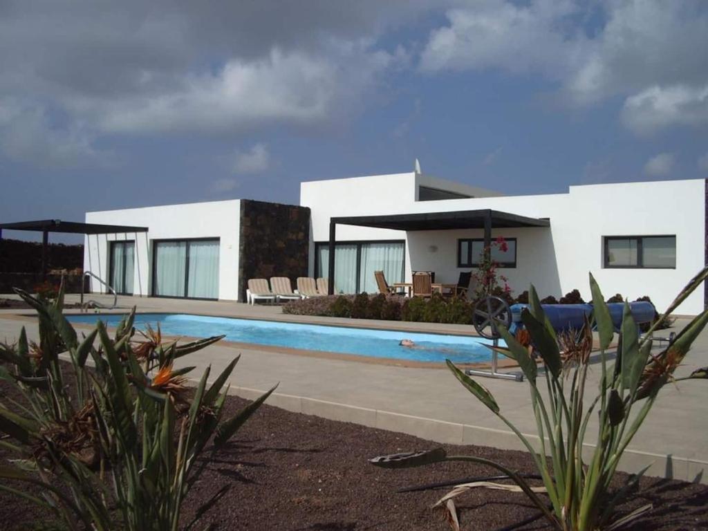 Wind Wave 28B - Heated & Shared pool, La Oliva (aktualisierte Preise ...