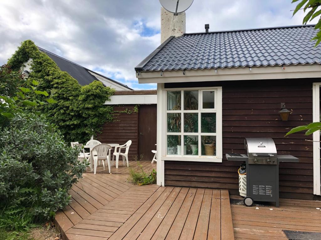 Big Villa In Húsavík Suburb - Izland