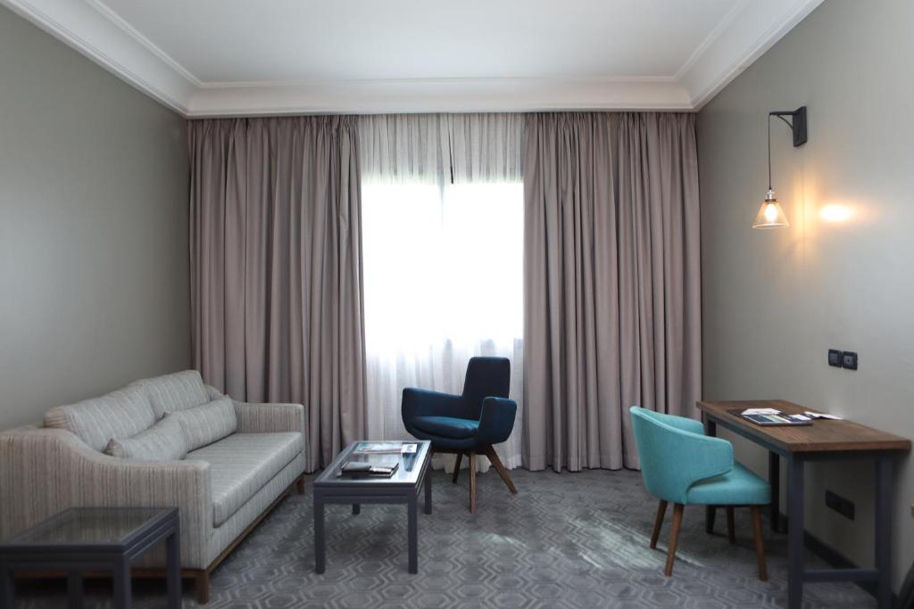 Fiesta Royale Hotel, Accra (updated prices 2025)