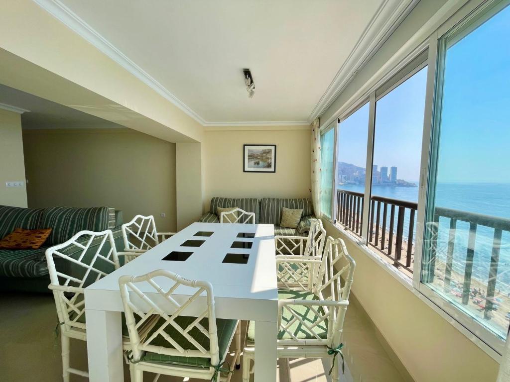 Miramar Seafront Levante R596, Benidorm (updated prices 2025)