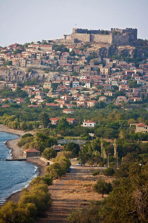 Aparthotel Triena Rooms, Mithymna, Greece - Booking.com