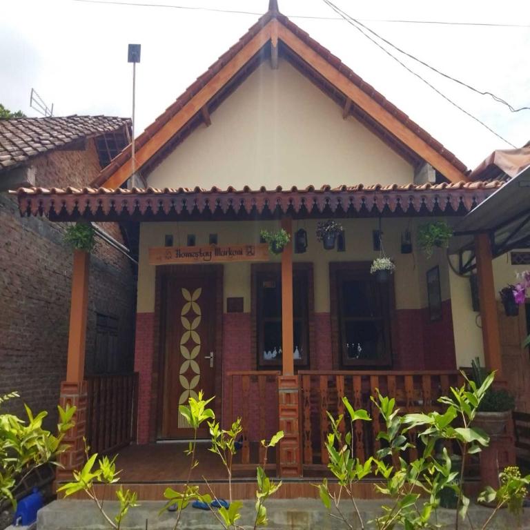 Borobudur Kampung Homestay - Suparlan - Bromo