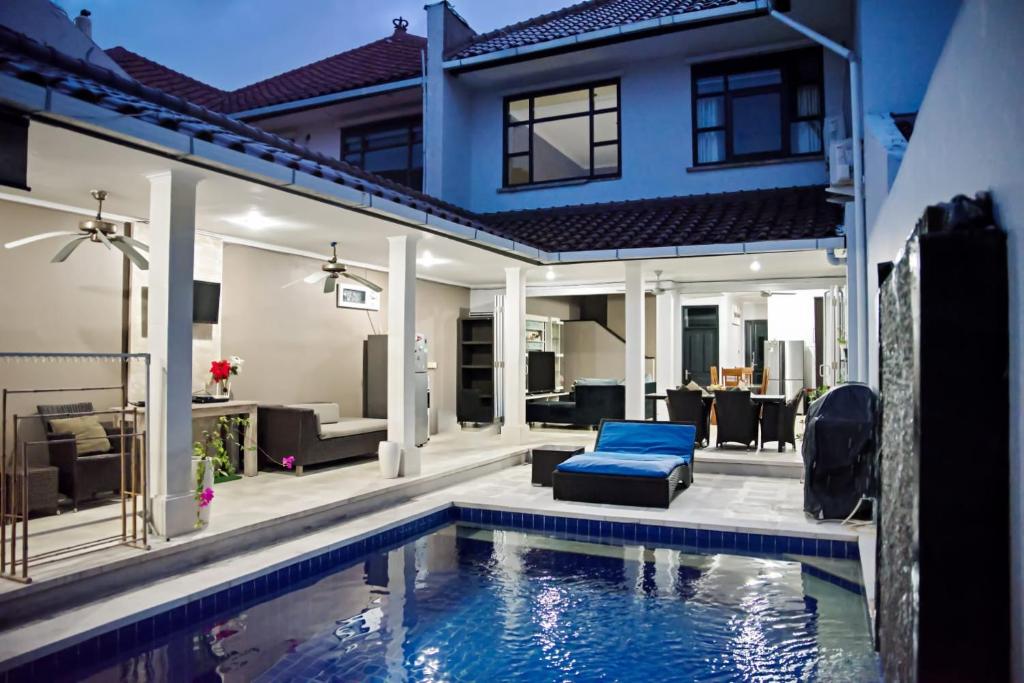 4 BEDROOM VILLA KUTA REGENCY B10, Kuta (updated prices 2025)