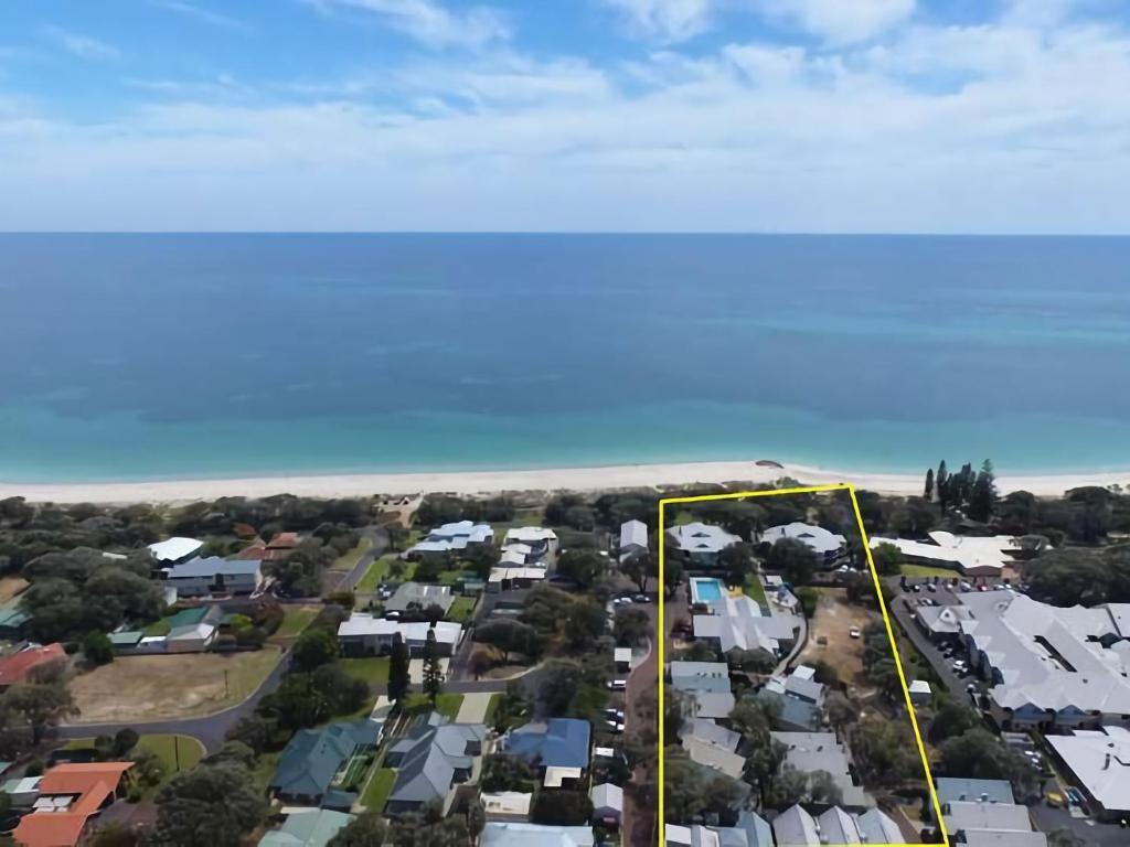 Escape to 39 at Cape View, Busselton (updated prices 2025)