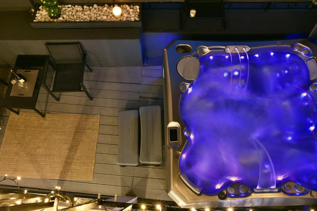 Le LOFT, MoonLOVE, Jacuzzi et sauna privatifs sur terrasse, 120m2 ...