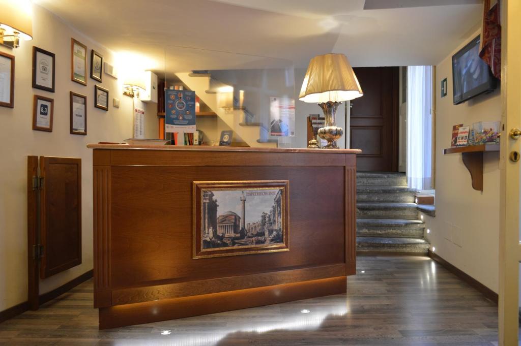 Pantheon Inn, Rome (updated prices 2025)