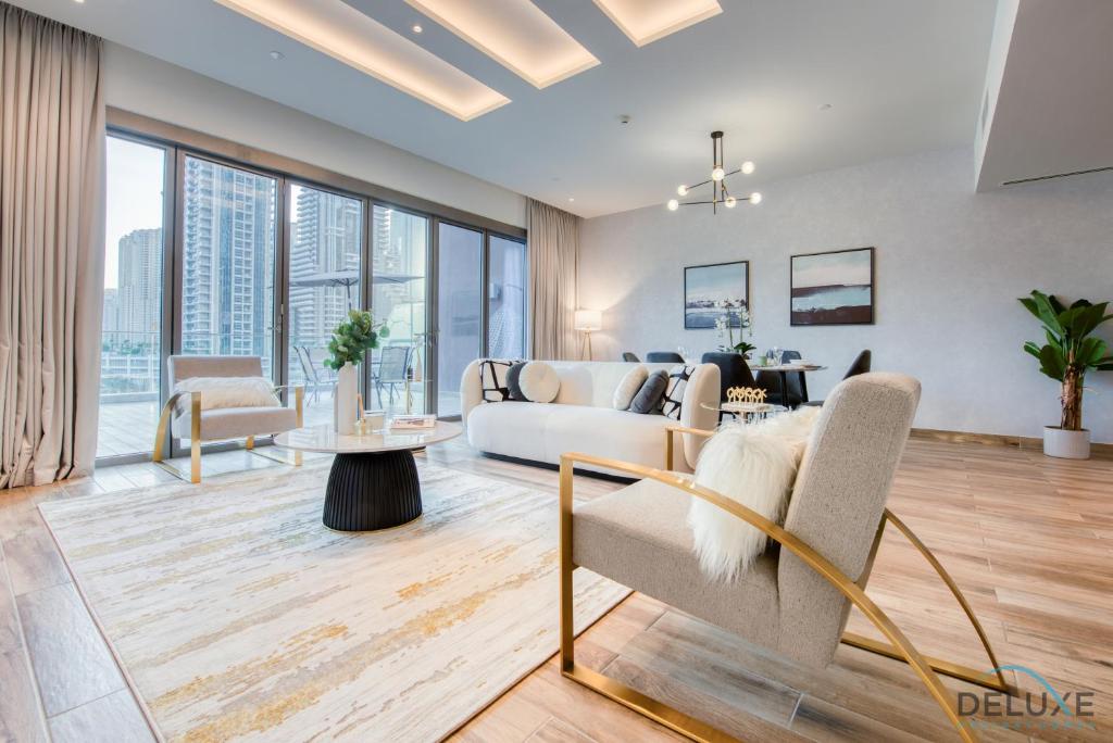 Radiant 2 BR Loft at The Residence Marina Gate 2 by Deluxe Holiday ...