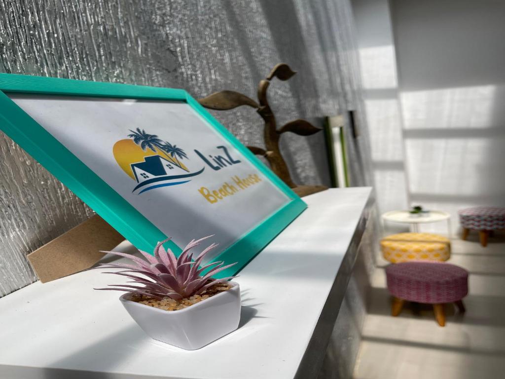 Linz Beach House, Pasanggaran (updated prices 2025)