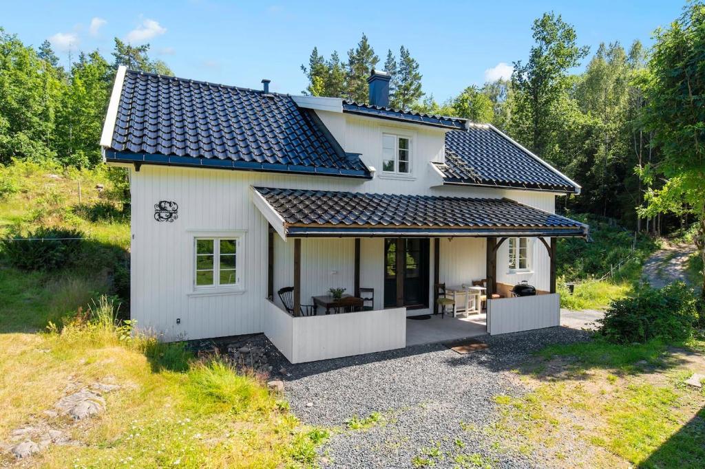 Romantic farmhouse with idyllic garden, Bamble – Updated 2022 Prices