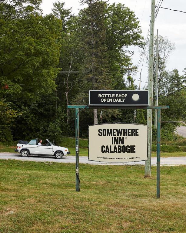 Somewhere Inn Calabogie, Calabogie (updated prices 2025)