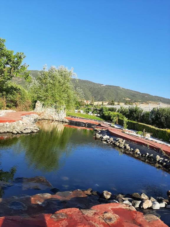 Joli Chalet dans une ferme Pour familles exclusivement près ifrane ...