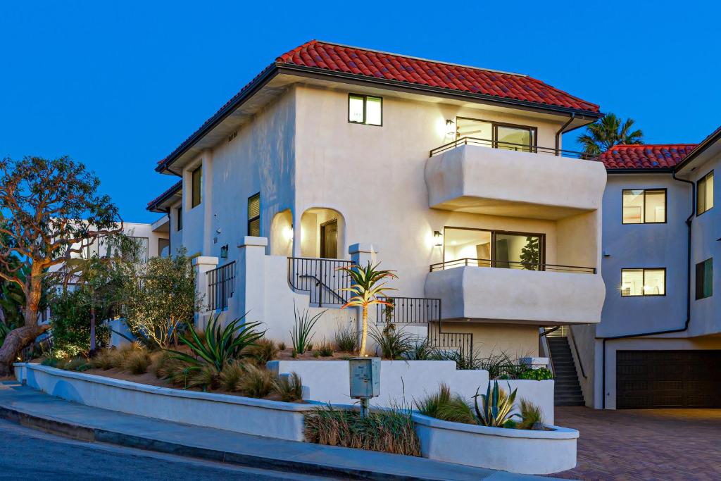 Calafia Beach Condo 257 #1, San Clemente (updated prices 2025)