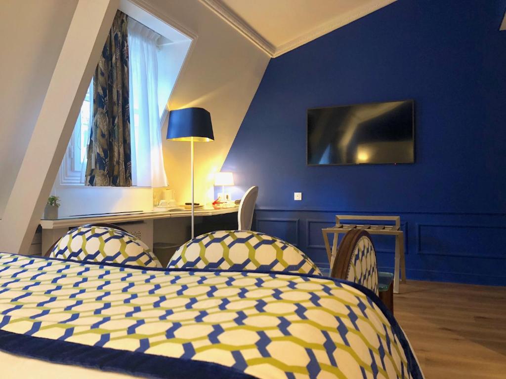 Gavarni, Paris (updated prices 2025)