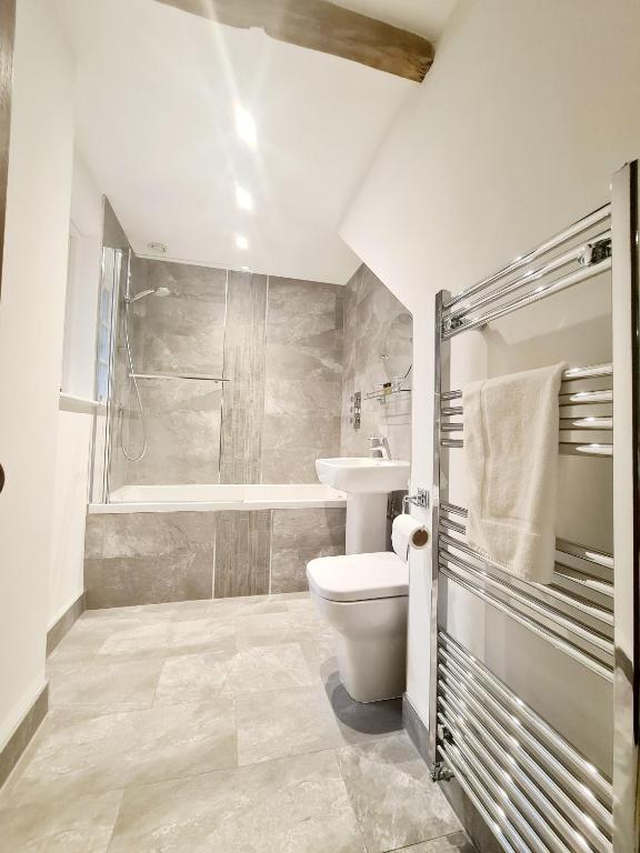 The Harvard Inn, Stock (updated prices 2025)