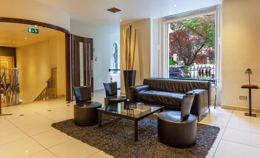 The Caesar Hotel, London (updated prices 2025)