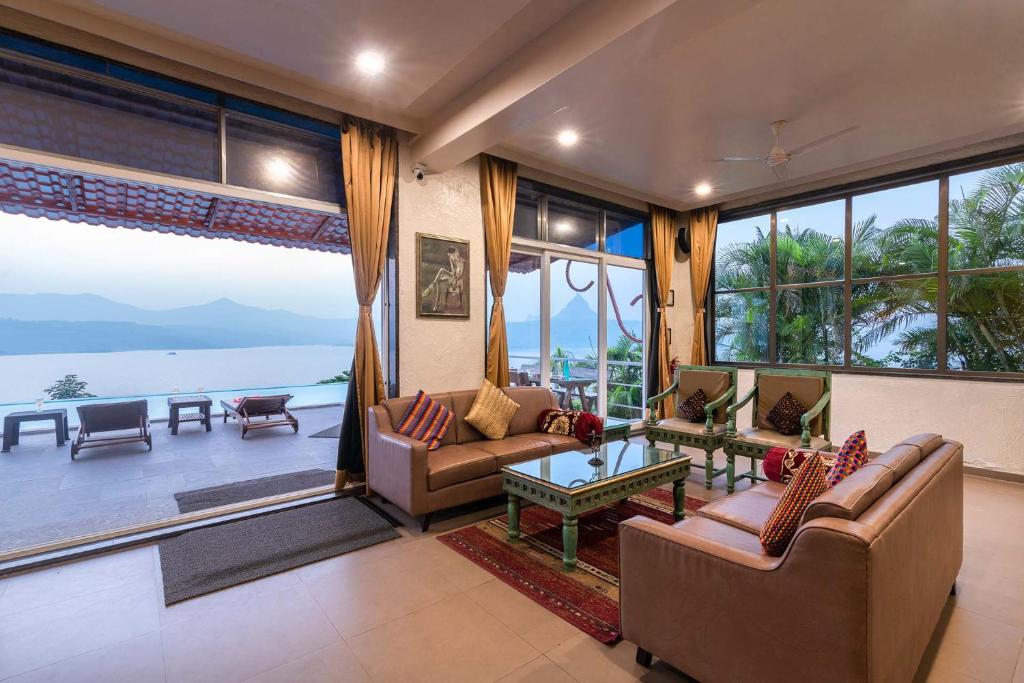 StayVista's Princess - A Villa with Infinity Pool & Breathtaking Views ...