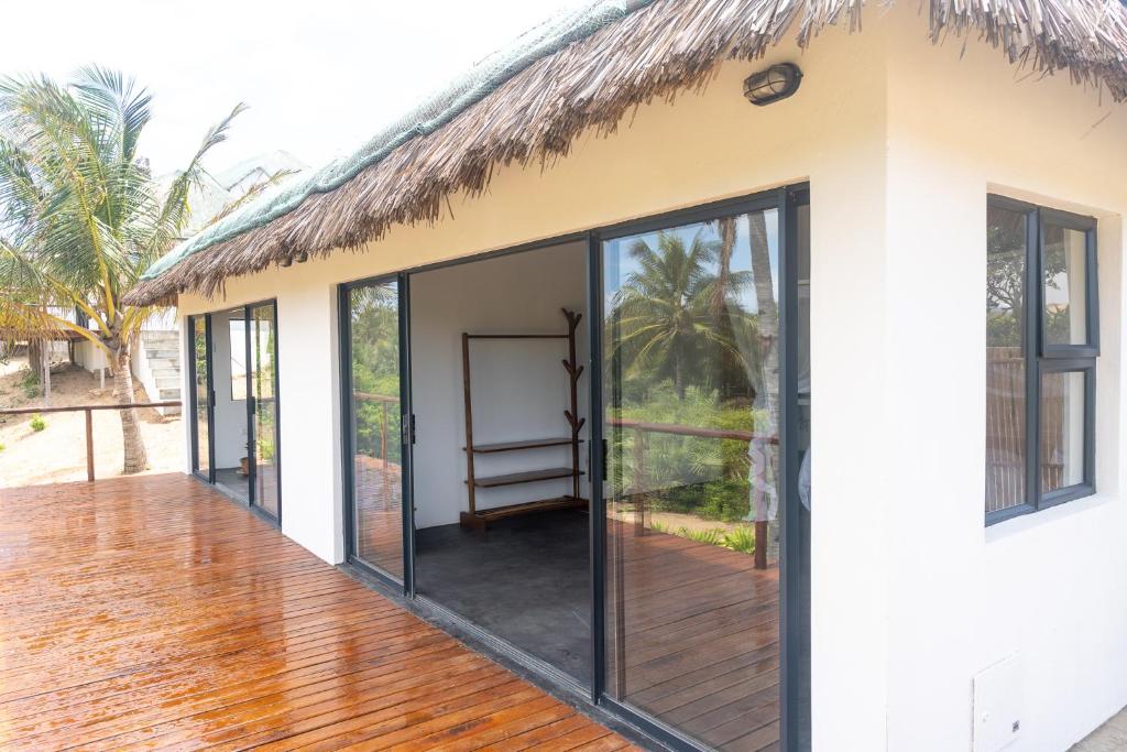 Kumba Lodge, Praia do Tofo (updated prices 2025)