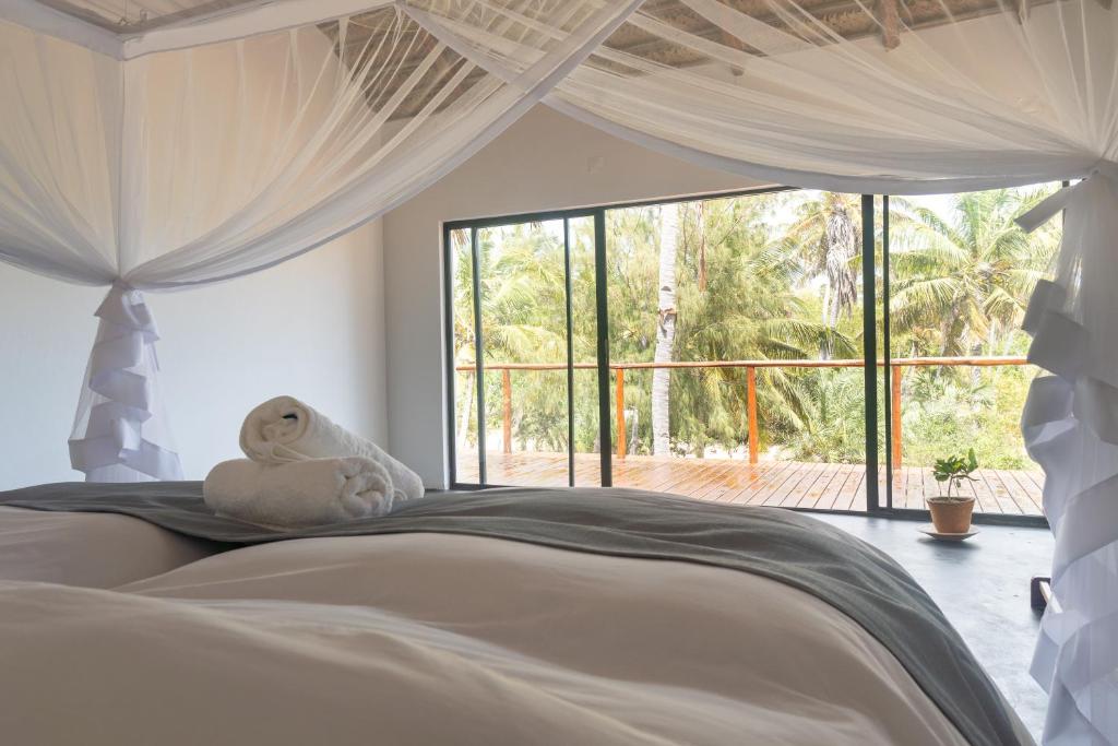 Kumba Lodge, Praia do Tofo (updated prices 2025)