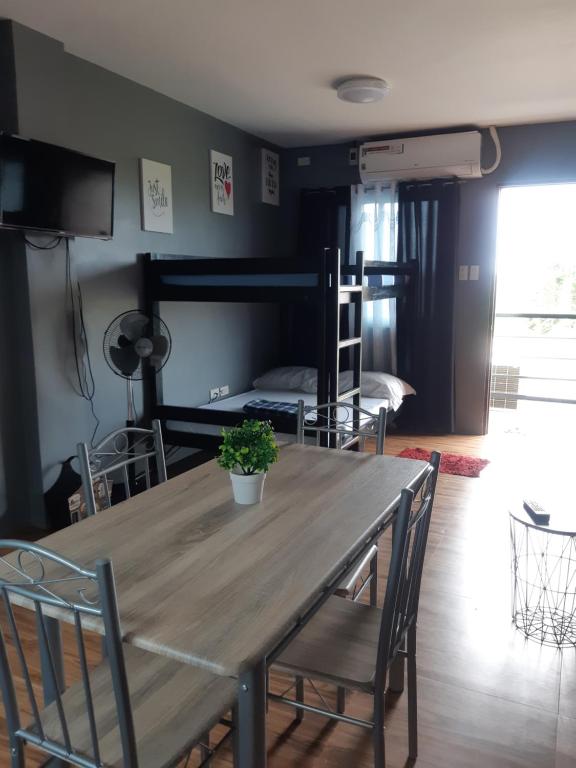 Unit 10 At Zone 19 Apartment -Studio Unit - Laoag