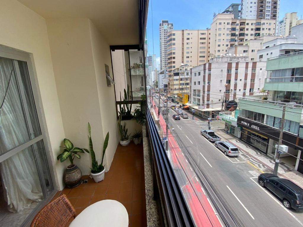 Apartamento Av. Brasil A 50m Do Mar - Balneário Camboriú