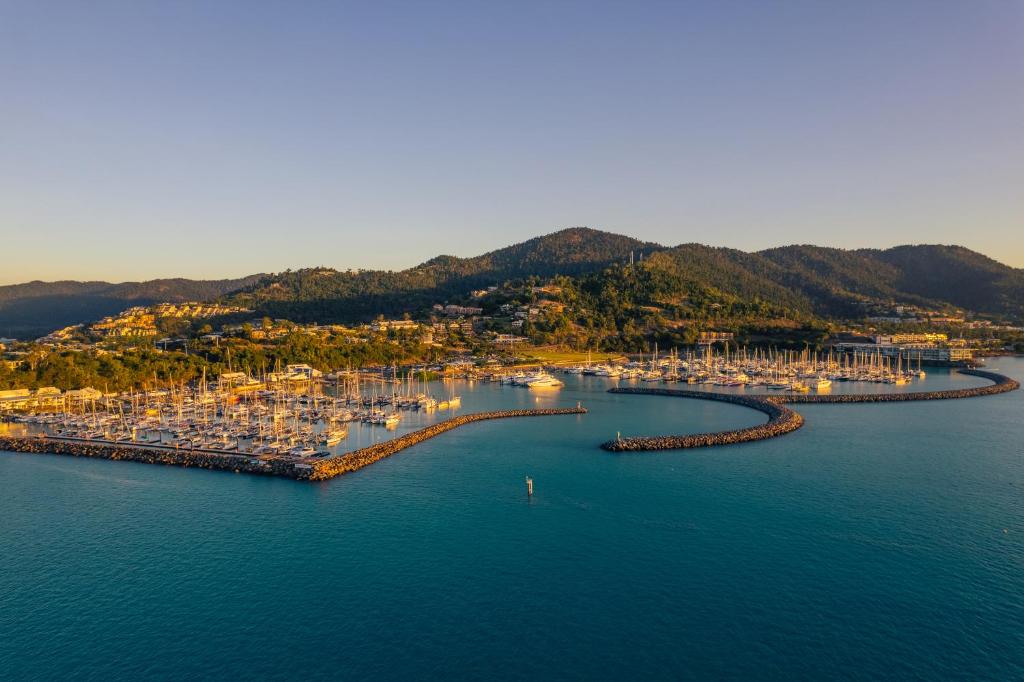 Shingley Beach Resort - Whitsundays, Airlie Beach (updated prices 2025)