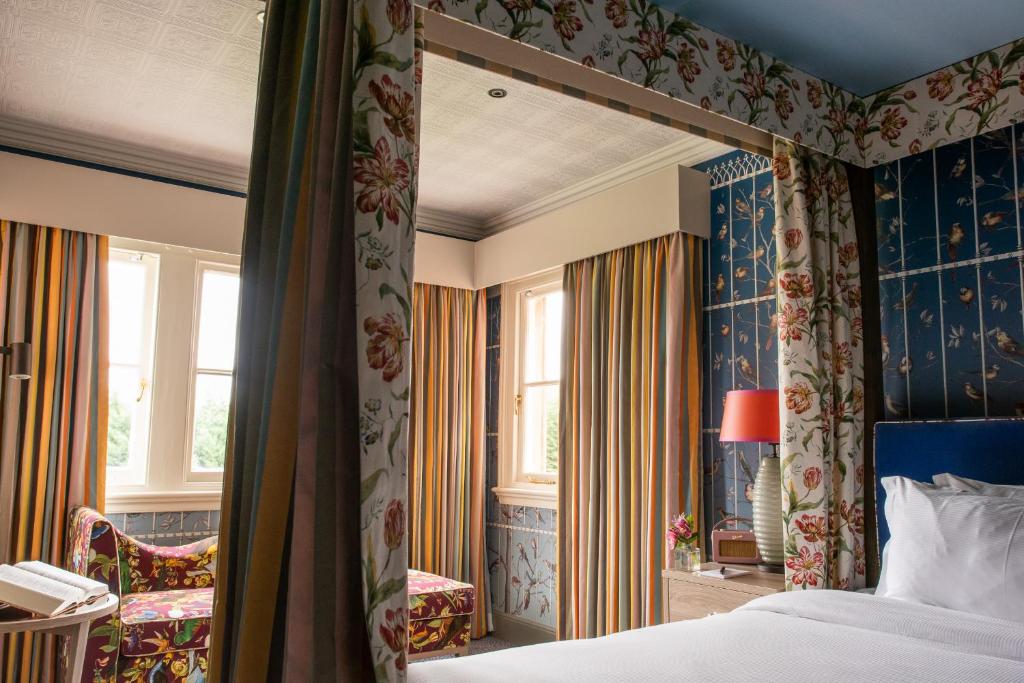 Pendley Manor, Tring (updated prices 2025)