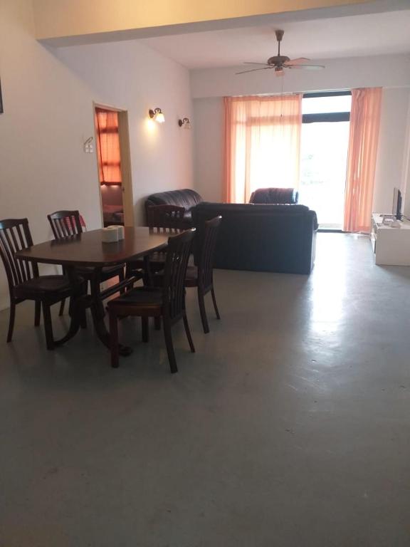 Paul Large 3 bedroom Kempas D1-1008 at Genting Highland, Genting ...
