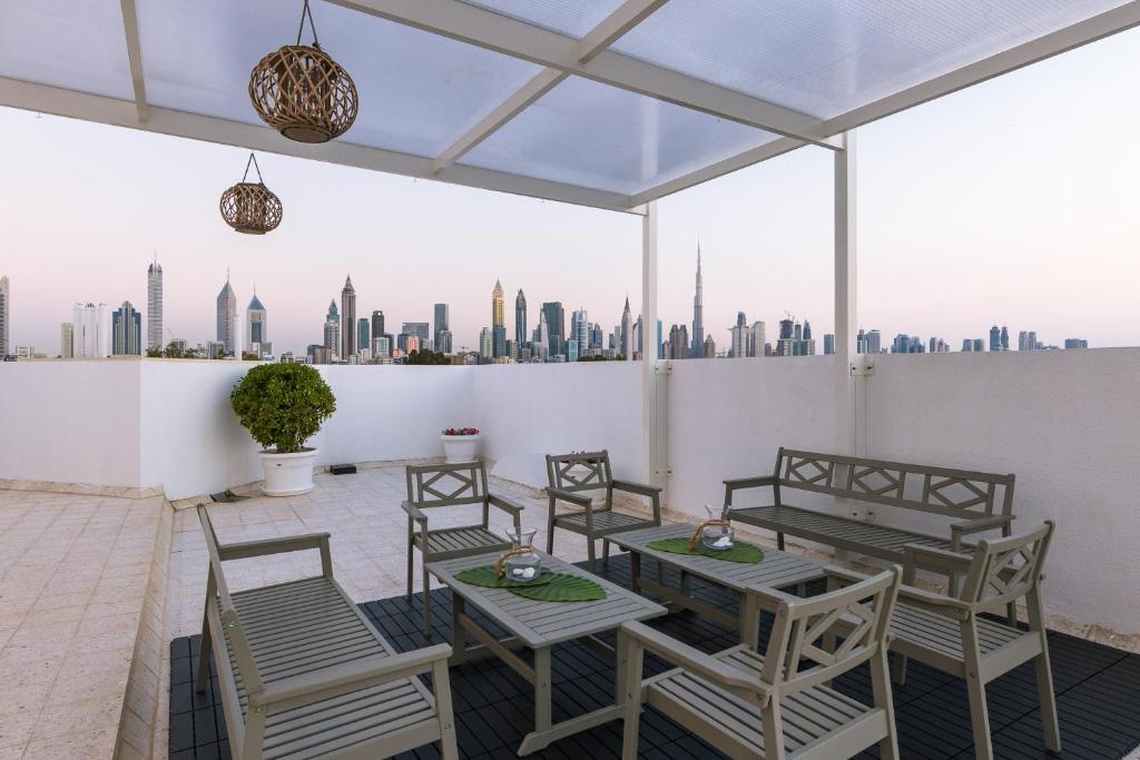 Delightful Lighting Dubai | Shelly Lighting