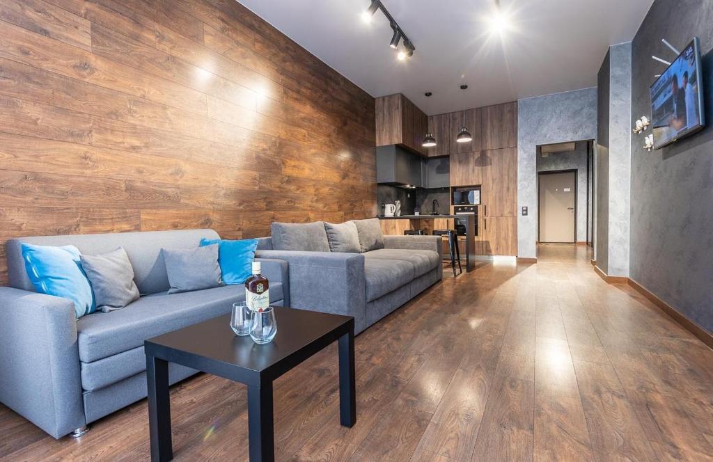 luxury apartments Smartplaza Obolon metro Minskai, Kiew (aktualisierte ...