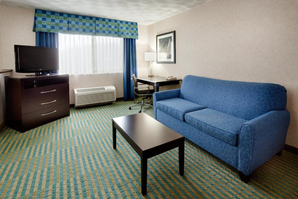 Holiday Inn Express & Suites Smithfield - Providence by IHG, Smithfield ...